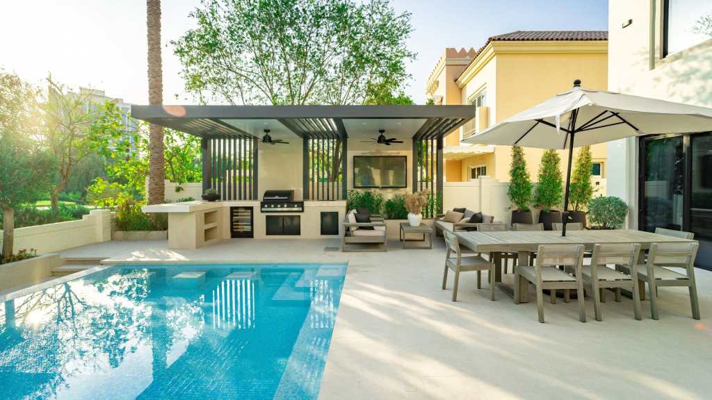 Digi Screens has great signage solutions for BUSINESS!