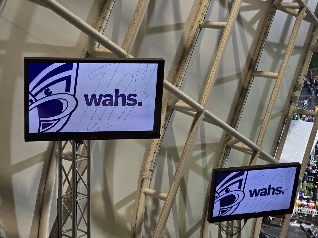 | Apollo Screen Enclosures protect your Business assets